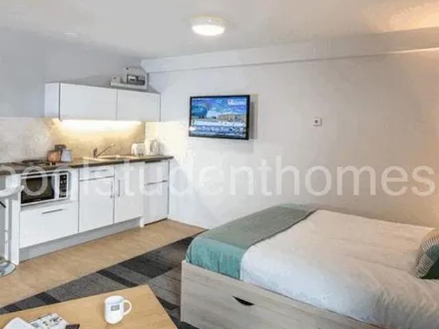 NoteMachine, Myrtle Street, Liverpool, L7 7DN, United Kingdom | Room for rent #168133502 | Rentberry