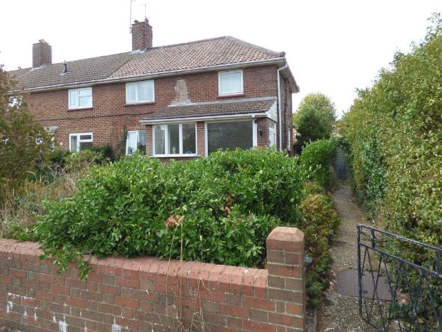 Notley Road, Lowestoft NR33, 3 bed semi detached house to rent, £1,000 pcm | PrimeLocation