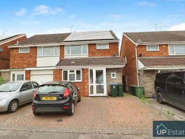 Nova Croft, Coventry 3 bed semi detached house to rent £1,37.