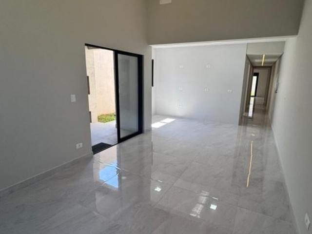 Nova e excelente casa térrea em próximo ao portal de São José dos Pinhais