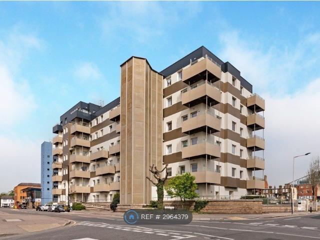 Nova House, Slough SL1, 1 bed flat to rent, £1,299 pcm | PrimeLocation