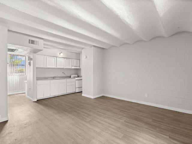 Nova Peak Gated Community 1 Bedroom Apartment for Rent at 1200 Louisiana Blvd Ne, Albuquerque, NM 87110 Jerry Cline Park