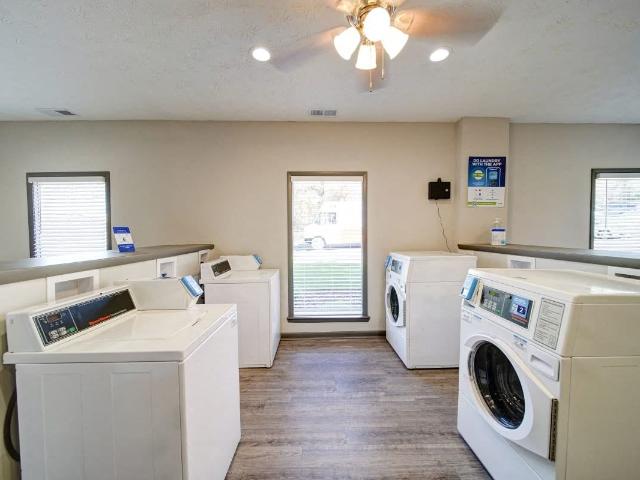 Nova Ridge Apartments 3 Bedroom Apartment for Rent at 4929 Arborwood Dr, Charlotte, NC 28208 Toddville Road