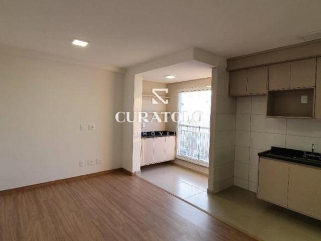 NOVATTO RESIDENCIAL Apartamento à venda, de 2 quartos, varanda e 1 vaga no bairro da Casa Branca