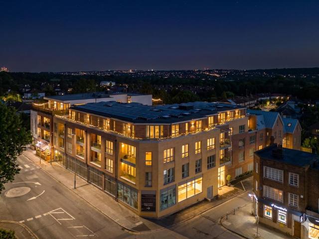 Novella, Chigwell IG7 2 bed apartment to rent £2,500 pcm £577 pw