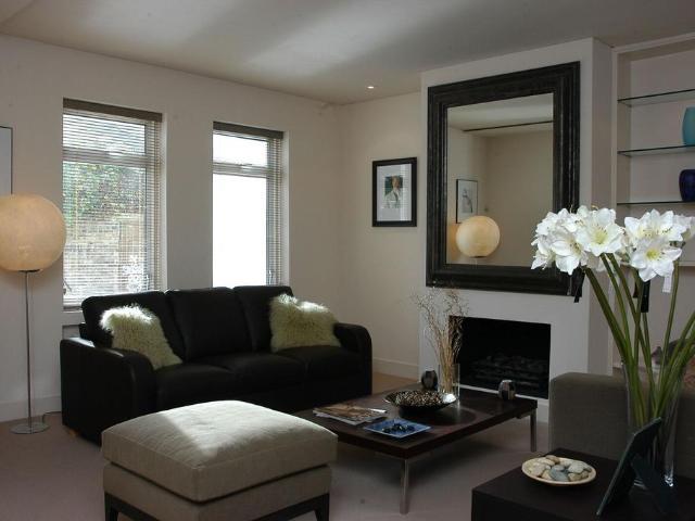 Novello Street, Fulham, London, SW6 5 bed house to rent £30,333 pcm £7,000 pw