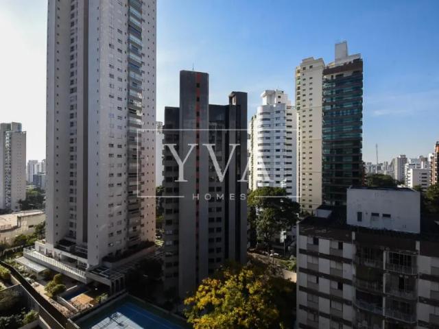 Novo com espaçosa varanda gourmet integrada no Campo Belo