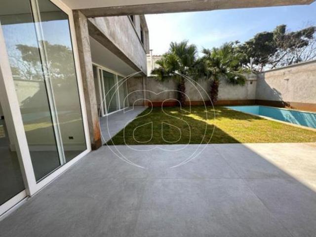 NOVO: Condomínio ?JADE? com casas de 450M 4 suítes e 4 vagas