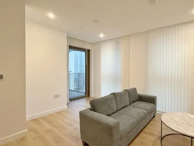 Novotel London Canary Wharf, 40 Marsh Wall, London, E14 9TP, United Kingdom | 1 bed apartment for rent #167385395 | Rentberry