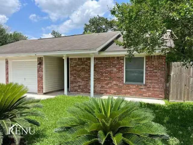 Now Available! 17019 Sunshine St