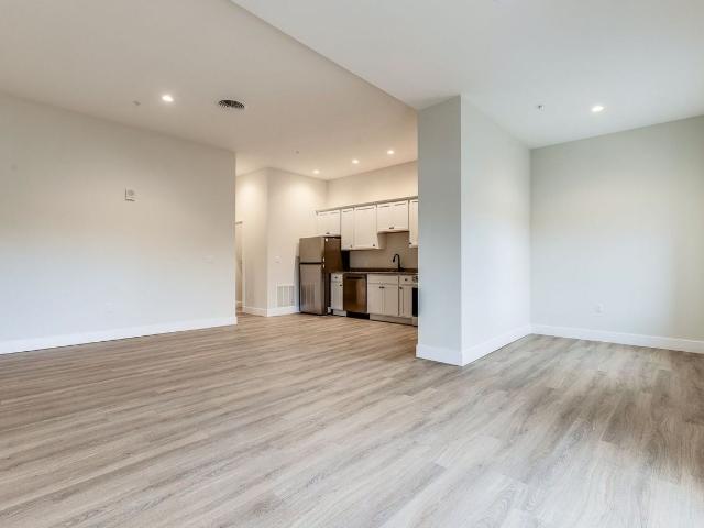 NOW LEASING 1 Bedroom Apartment for Rent at 200 Grant Dr, Carnot Moon, PA 15108 Coraopolis