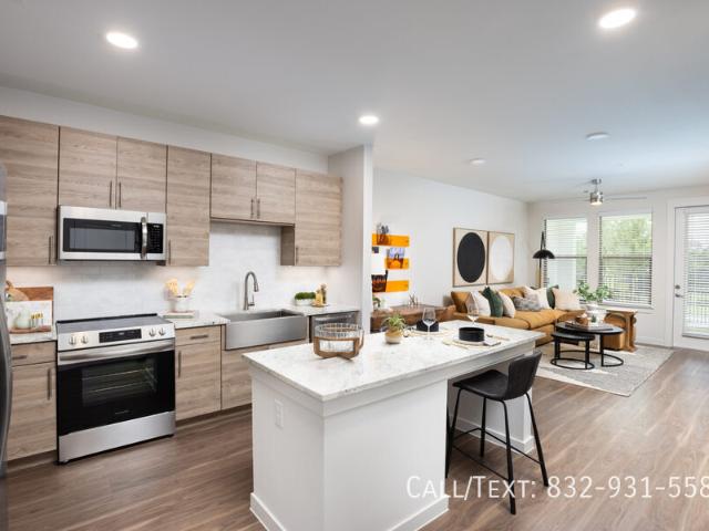 Now Leasing – Up to 6 Weeks Rent Free!