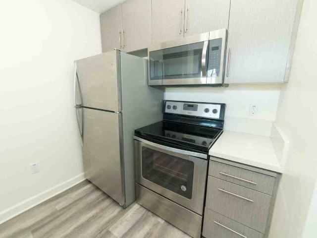 Now Leasing @ Archwood Court Apartments 1 Bedroom Apartment for Rent at 14055 Archwood St, Los Angeles, CA 91405 Greater Valley Glen