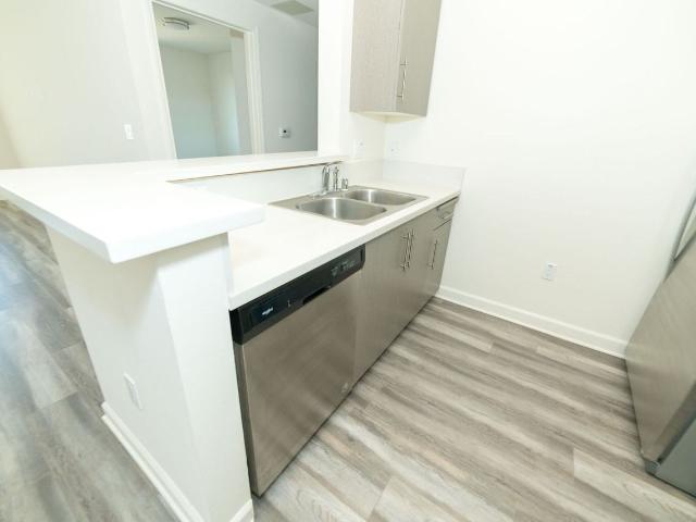 Now Leasing @ Archwood Court Apartments 1 Bedroom Apartment for Rent at 14055 Archwood St, Los Angeles, CA 91405 Greater Valley Glen