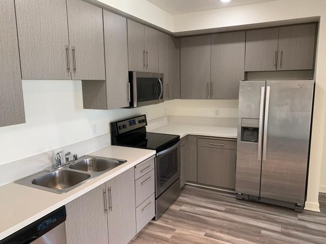 Now Leasing @ Archwood Court Apartments 2 Bedroom Apartment for Rent at 14055 Archwood St, Los Angeles, CA 91405 Greater Valley Glen