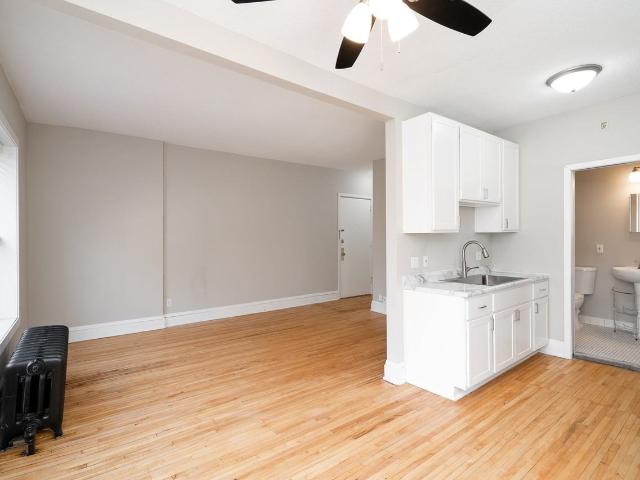 Now Leasing at Oak Grove Downtown | Historic Charm Meets Modern Living! Studio Apartment for Rent at 116 Oak Grove St, Minneapolis, MN 55403 Loring Park