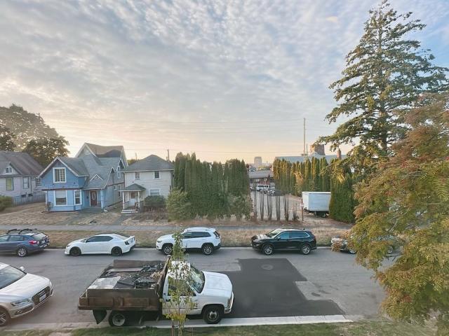 NOW LEASING Brand New 3 3 Bedroom Apartment for Rent at 1316 High St, Bellingham, WA 98225 York