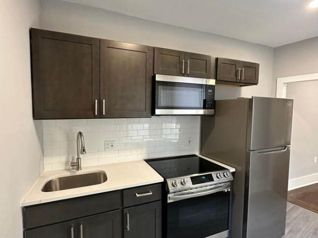 NOW LEASING* Franklin Villa Apartments