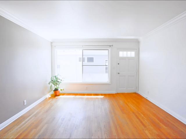NOW LEASING! Gorgeous 1 1 Bedroom Apartment for Rent at 216 S Gale Dr, Beverly Hills, CA 90211 Beverly Hills