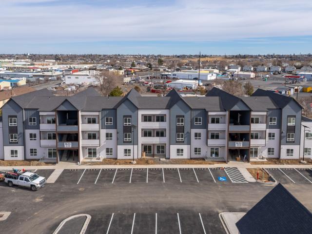 Now Leasing Modern Heights Apartments