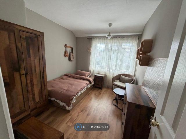 Nowell Road, London SW13, Room to rent, £1,000 pcm | PrimeLocation