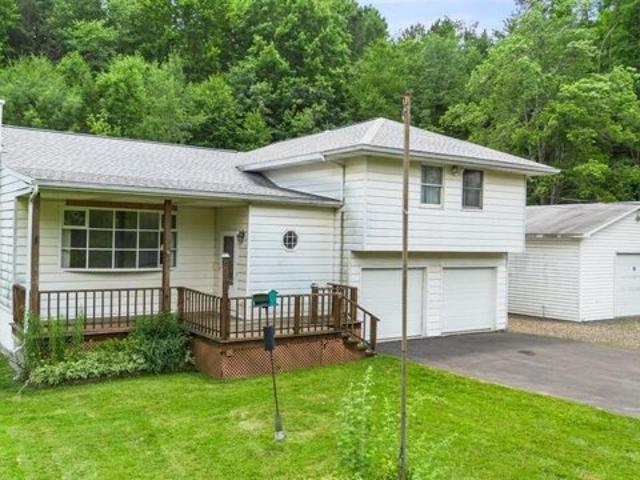 Nowlan Rd, Port Crane, Home For Sale