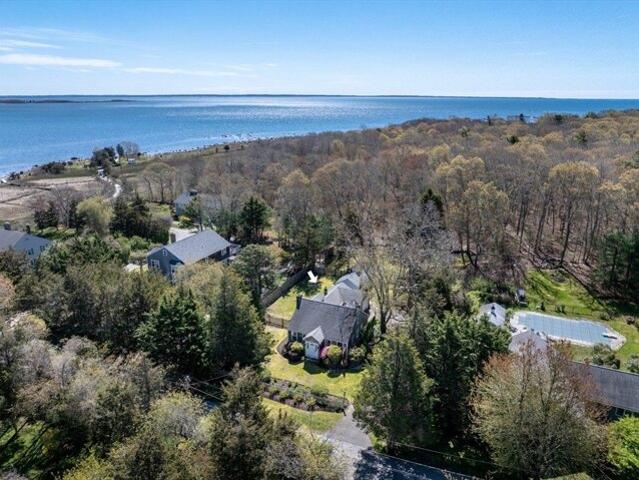 Noyes Ave, Mattapoisett, Home For Sale