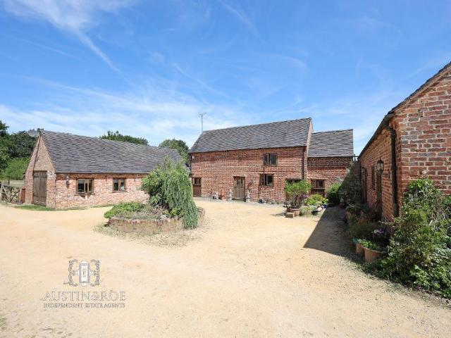 Nr Uttoxeter ST18 4 bed detached house to rent £2,250 pcm £519 pw