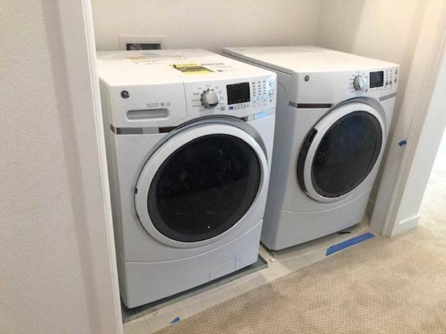Nr Dublin BART Private Bed & Bath