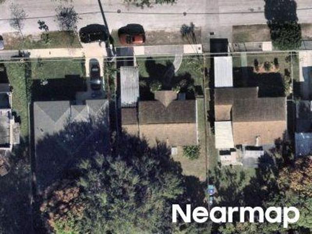 NW 41st St