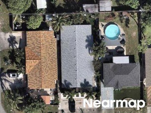 NW 45th St