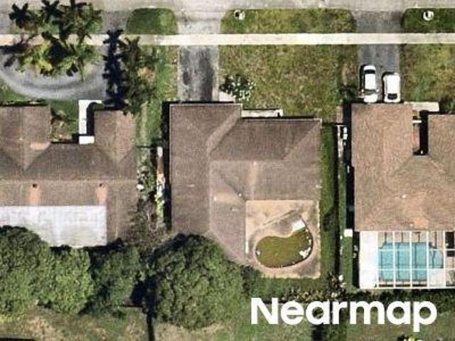 NW 46th St