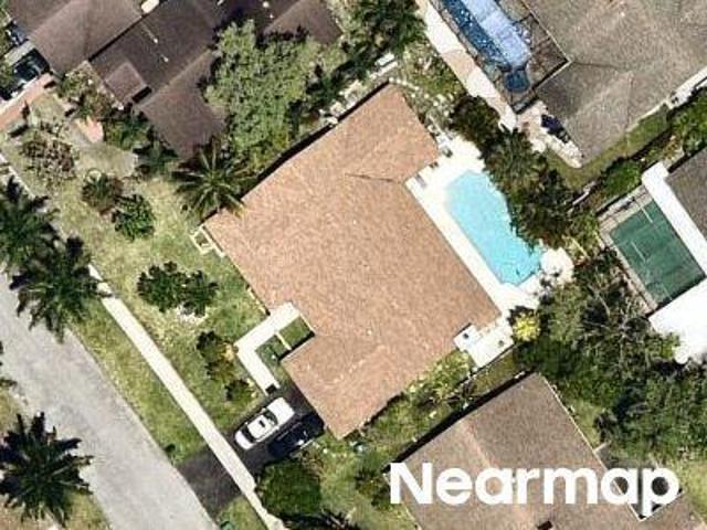NW 49th Pl