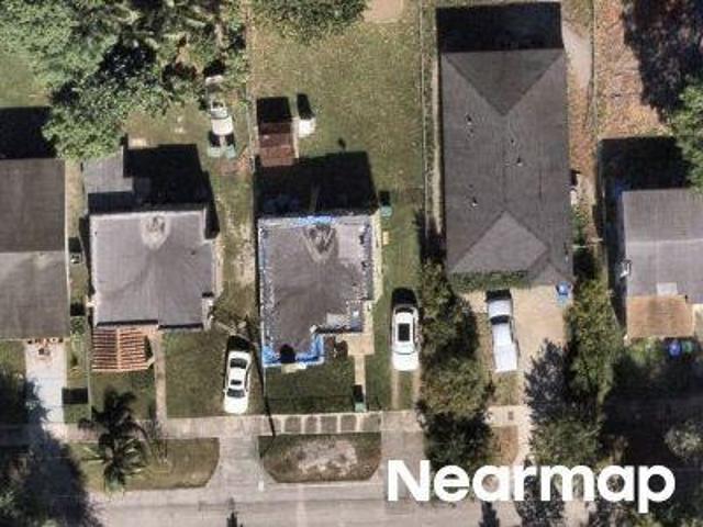 NW 49th St
