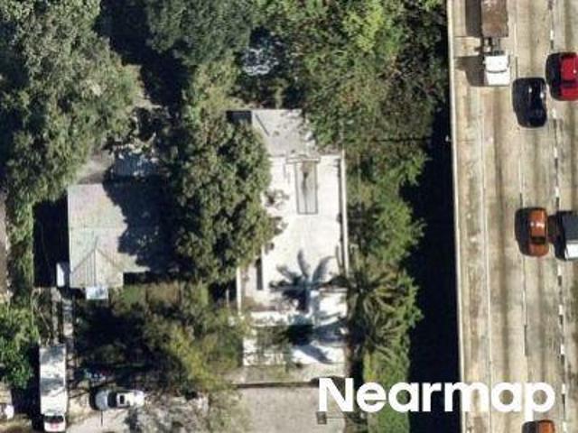 NW 51st St