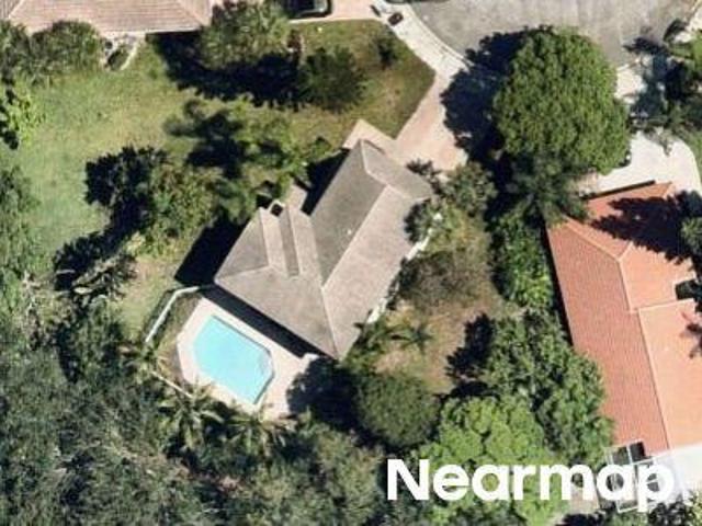 NW 51st St