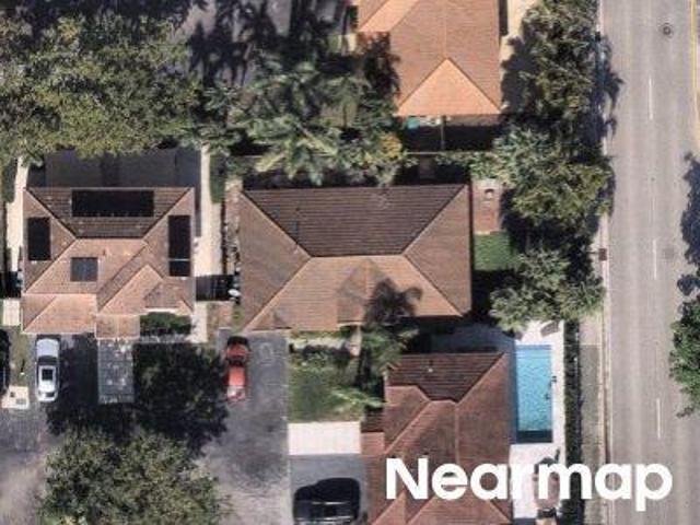 NW 57th St