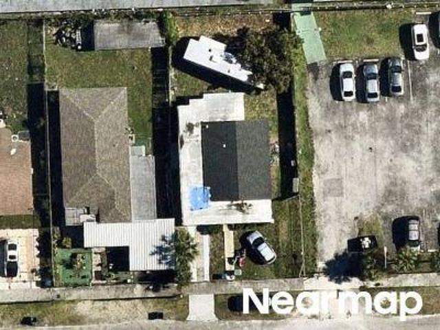 NW 57th St