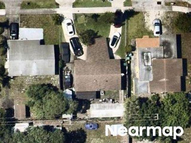 NW 5th St