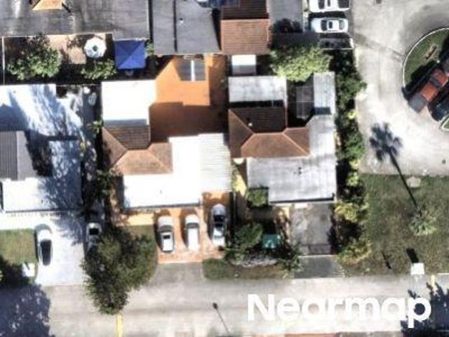 NW 7th St
