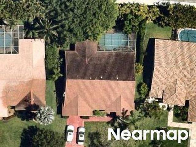 NW 80th St