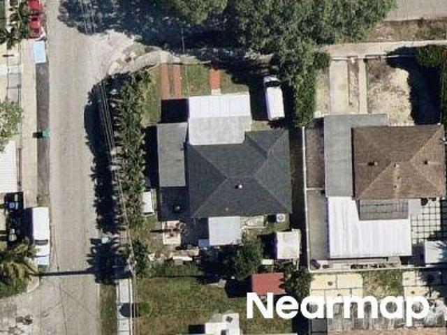 NW 80th St