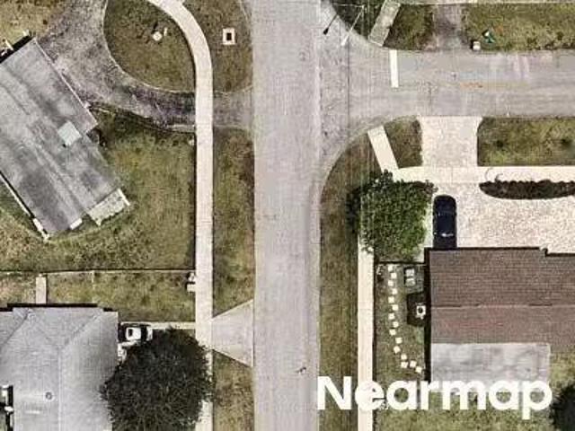 NW 8th Ave