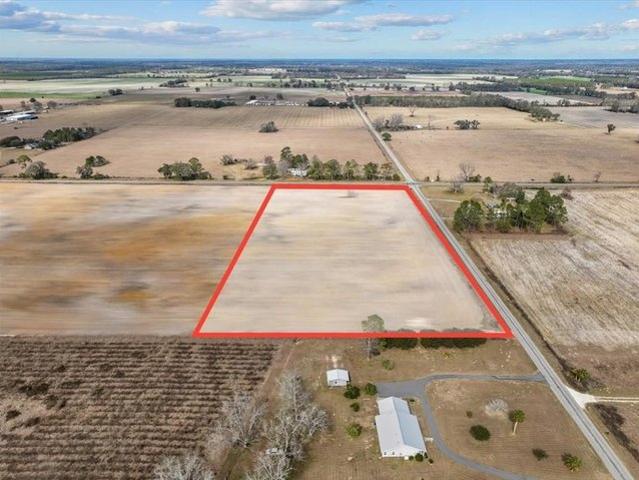 NW 10th Ave, Chiefland, FL 32626