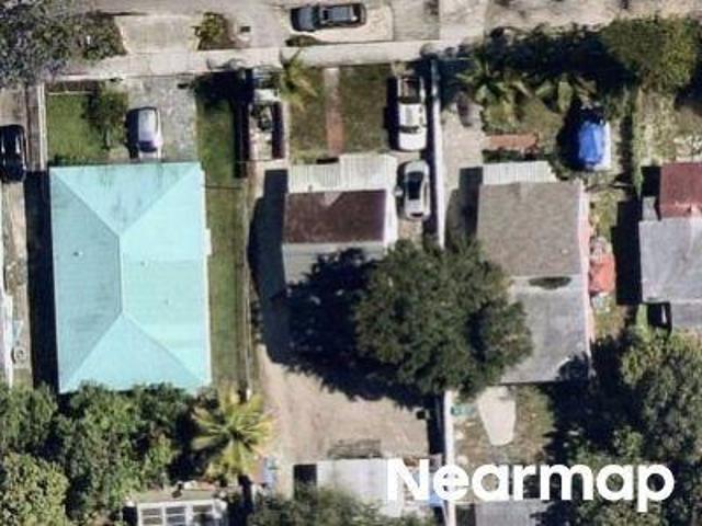 NW 115th St