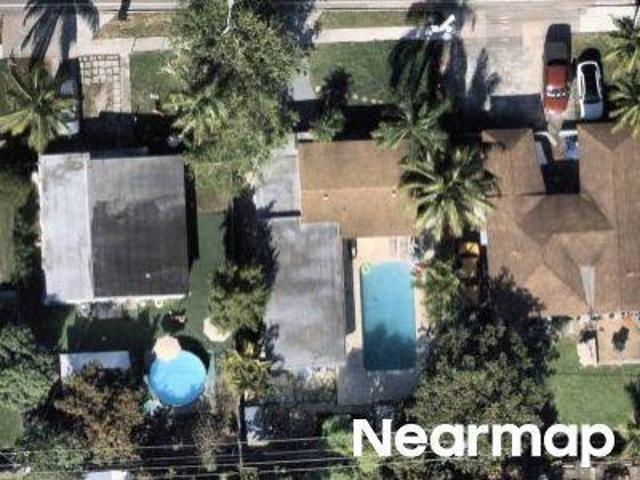 NW 125th St