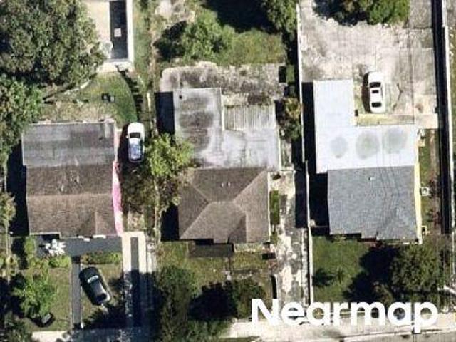 NW 125th St
