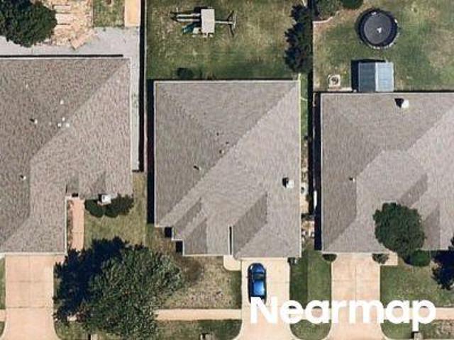 NW 131st St