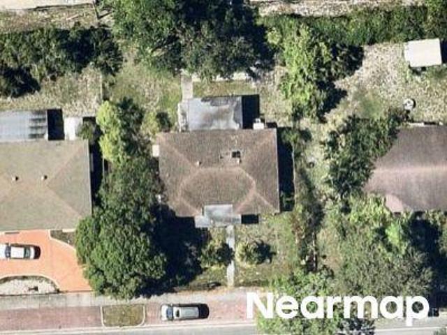 NW 131st St