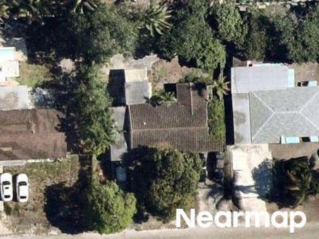 NW 144th St
